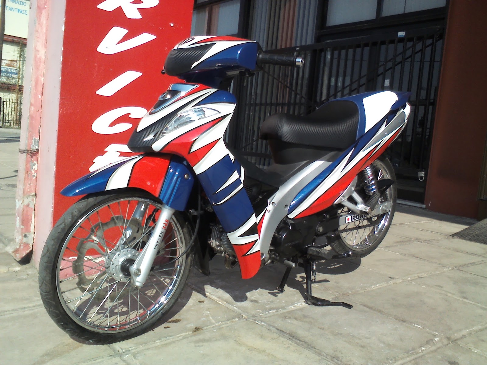 T.T.Design: MODENAS KRISTAR 125 by M-Place T.T.Design
