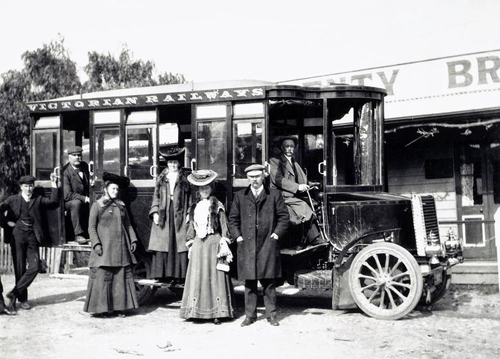 transpress nz: Victorian Railways steam bus, Australia