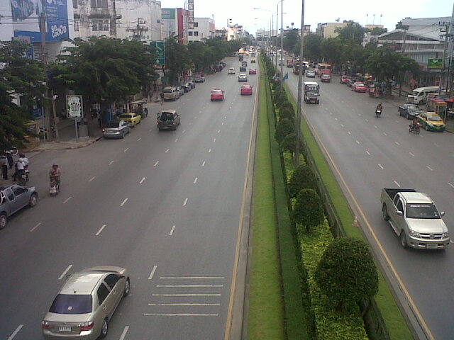 The crazy Thai experience: All the way to bustling Min buri