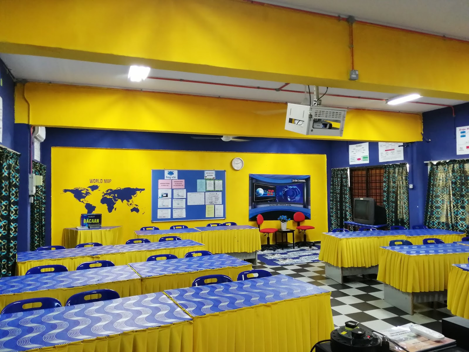 BLOG RASMI SMK PENDETA ZA'BA: BILIK AUDIO VISUAL SMK PENDETA ZA'BA BLOG RASMI SMK PENDETA ZA'BA: BILIK AUDIO VISUAL SMK PENDETA ZA'BA