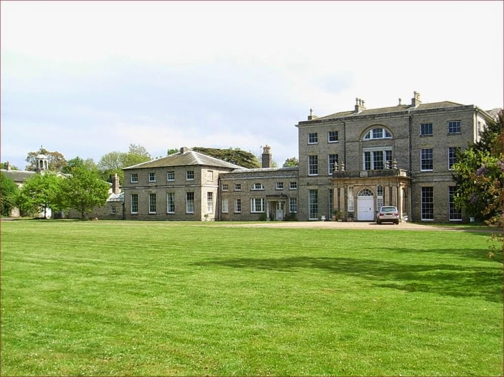 Landed families of Britain and Ireland: (162) Arcedeckne of Glevering Hall