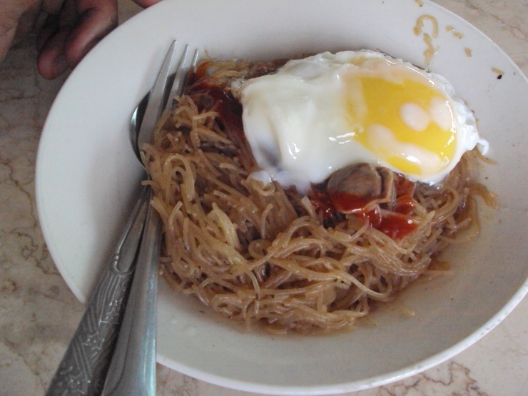 The Fanboy SEO: The Underrated Pancit Maciang from San Pedro