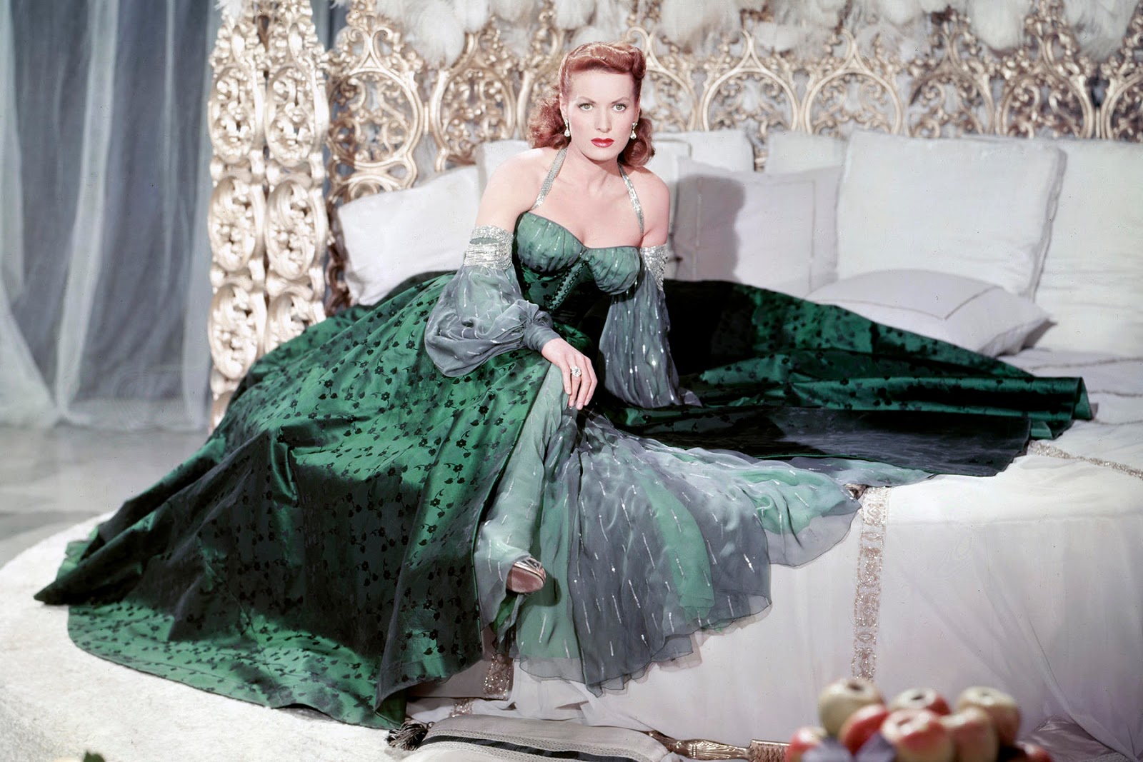 Happy St. Patrick’s Day From Irish Beauty Maureen O’Hara | Vintage News ...