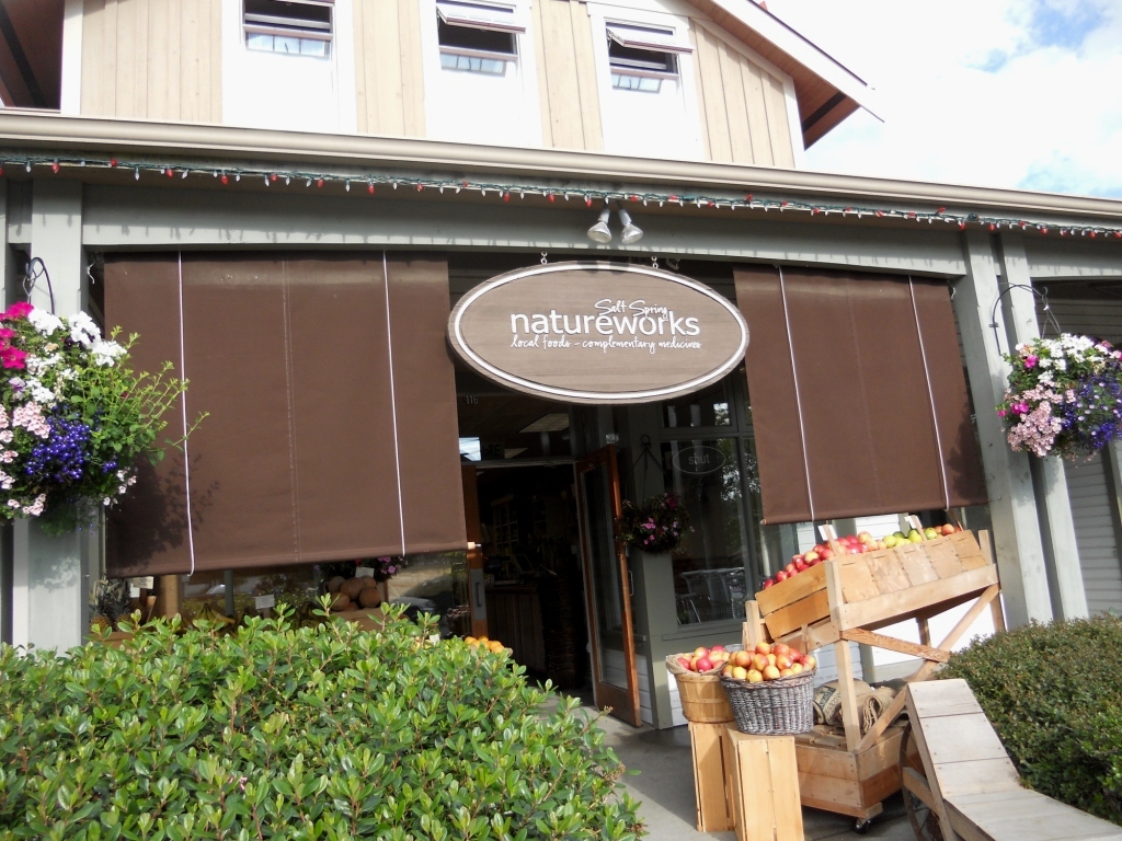 Snacking Squirrel: Salt Spring Island Part One