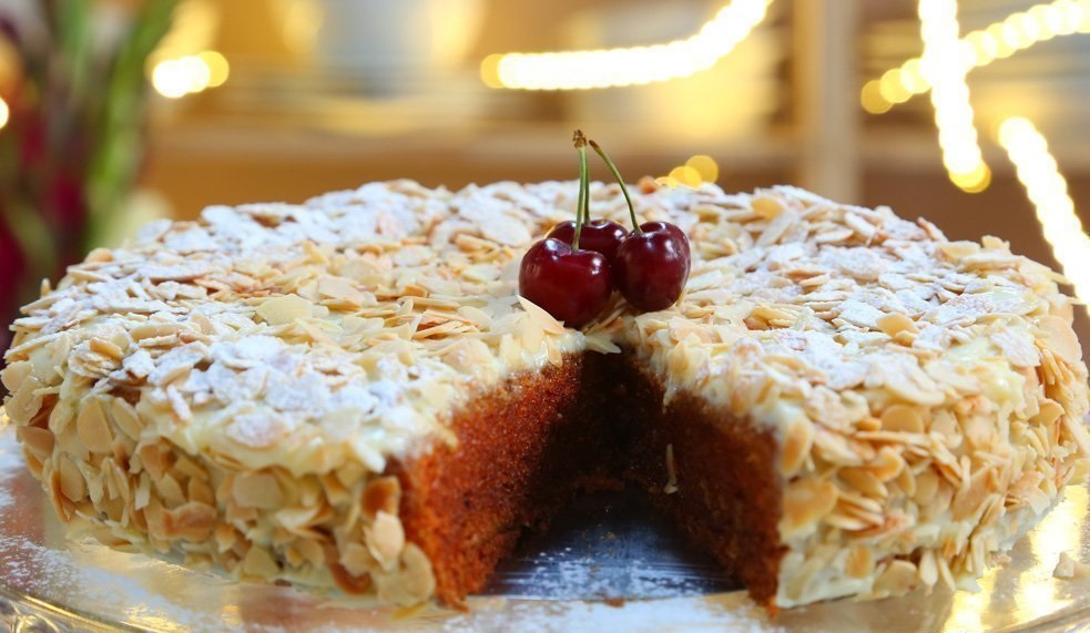 Cake with Pastry Cream - Recipe