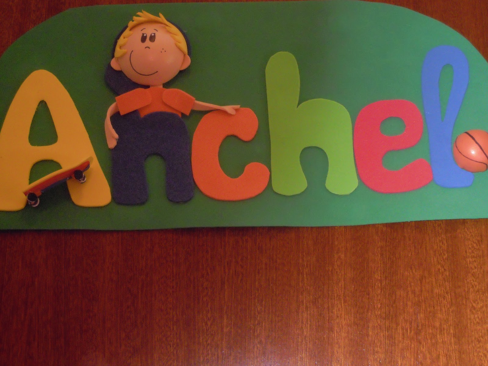 Un sueño, una manualidad: Letrero infantil en goma eva