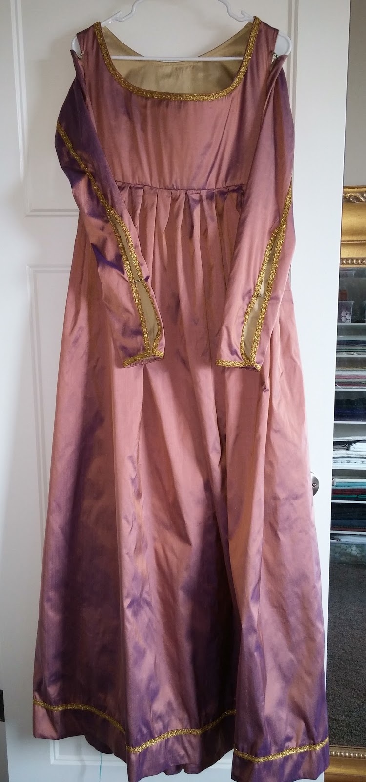 Jane Fox Historical Costumes: 1480s Italian Gamurra