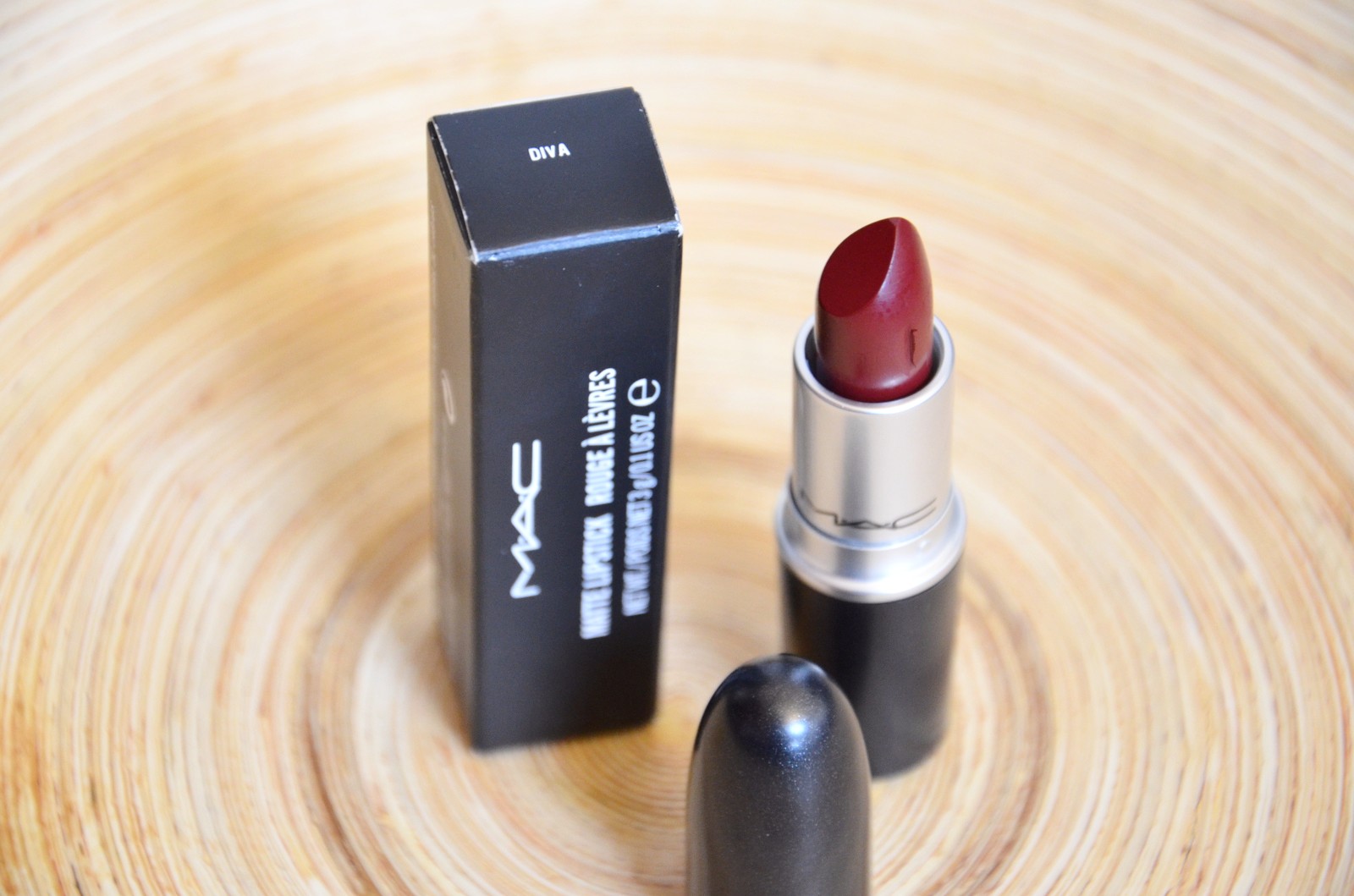 Dagelijkse hap!: Review | MAC Diva lipstick
