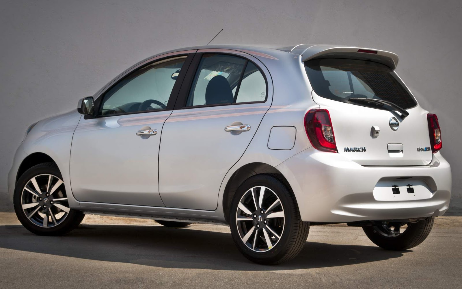 Nissan March 2019: preço, consumo e ficha técnica - fotos