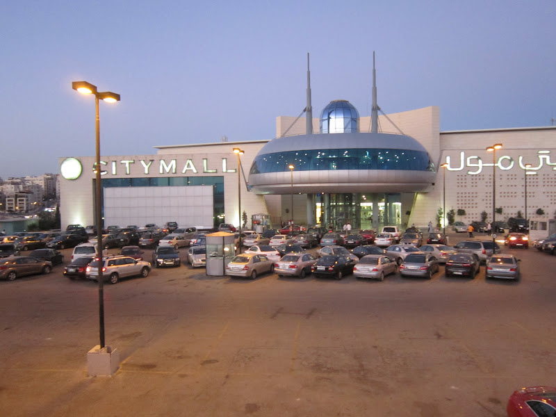 Arthur in Iraq/Jordan: City Mall - Amman, Jordan