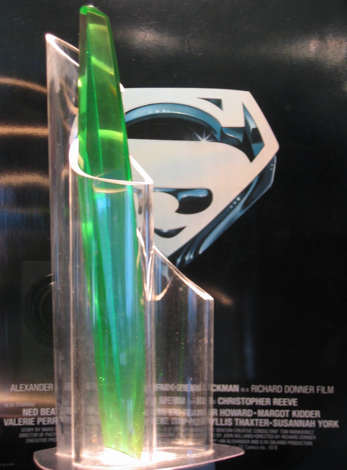 Emerald and Hobbit: Superman's "green crystal"