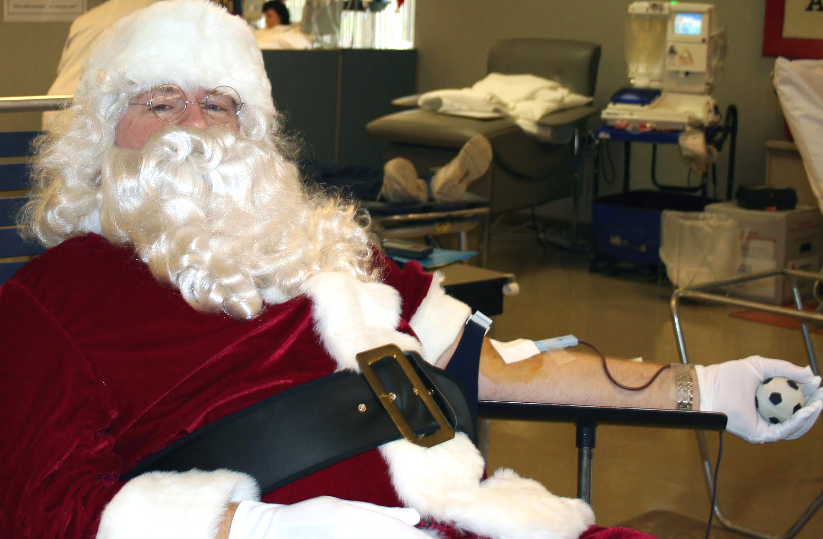 Digital Notebook: Give Blood for the Holidays and Give Life