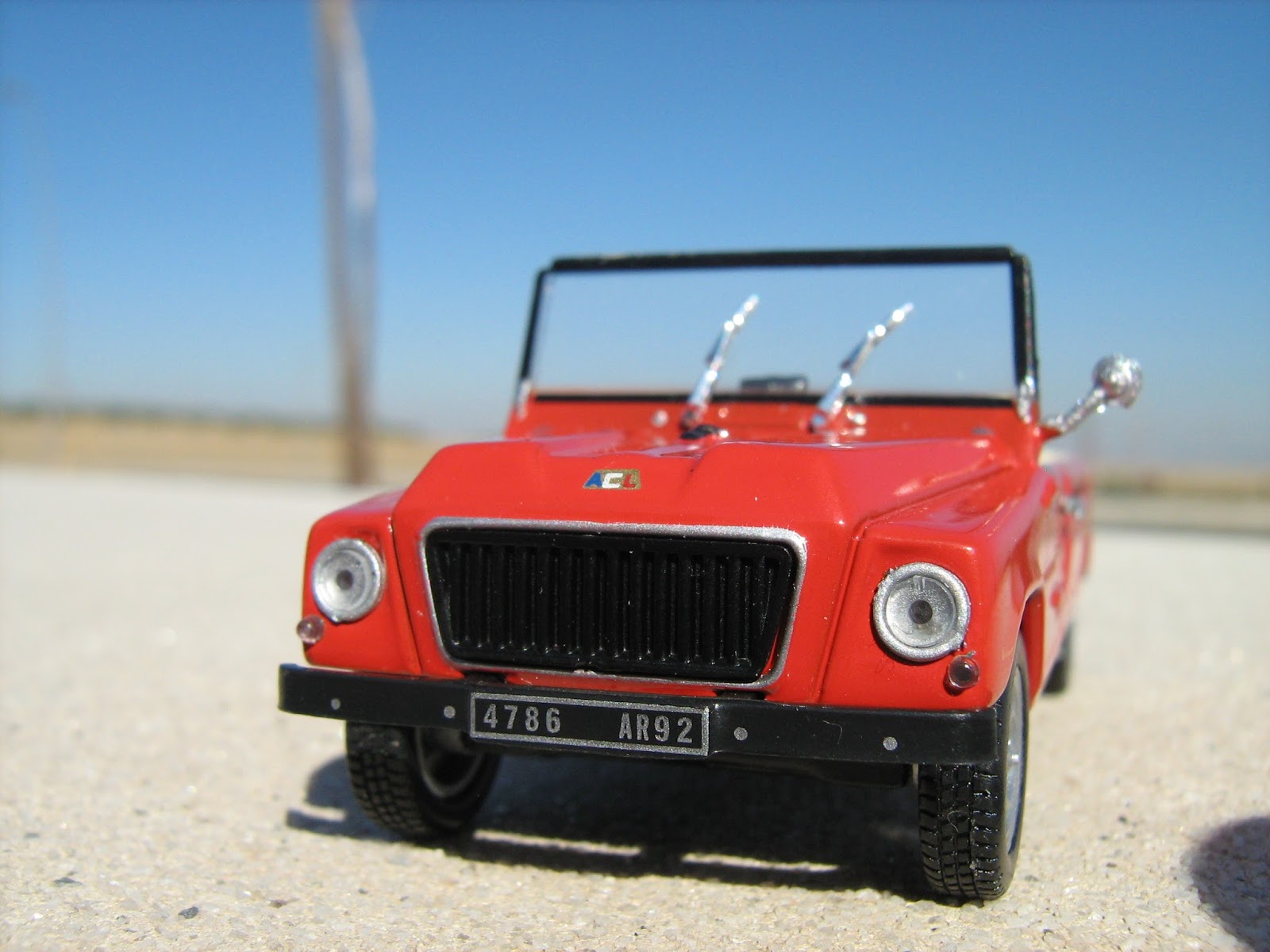 El Garaje Algabeño: Renault ACL Rodéo 4 Évasion de Universal Hobbies