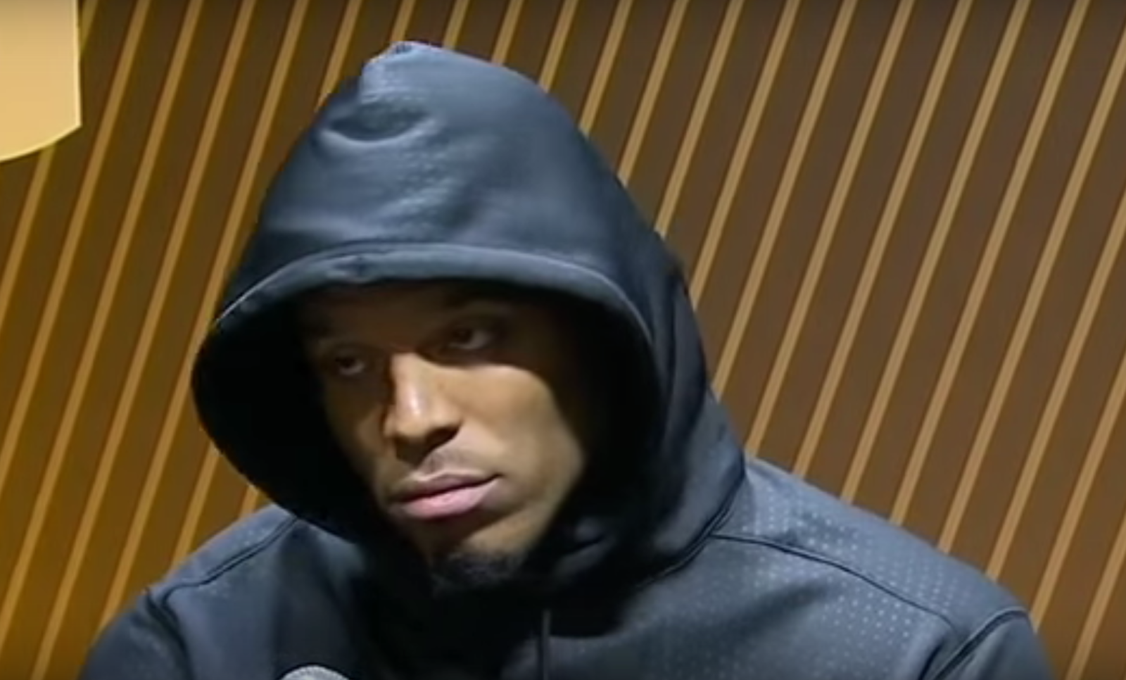 Body Language & Emotional Intelligence: Nonverbal Communication ...