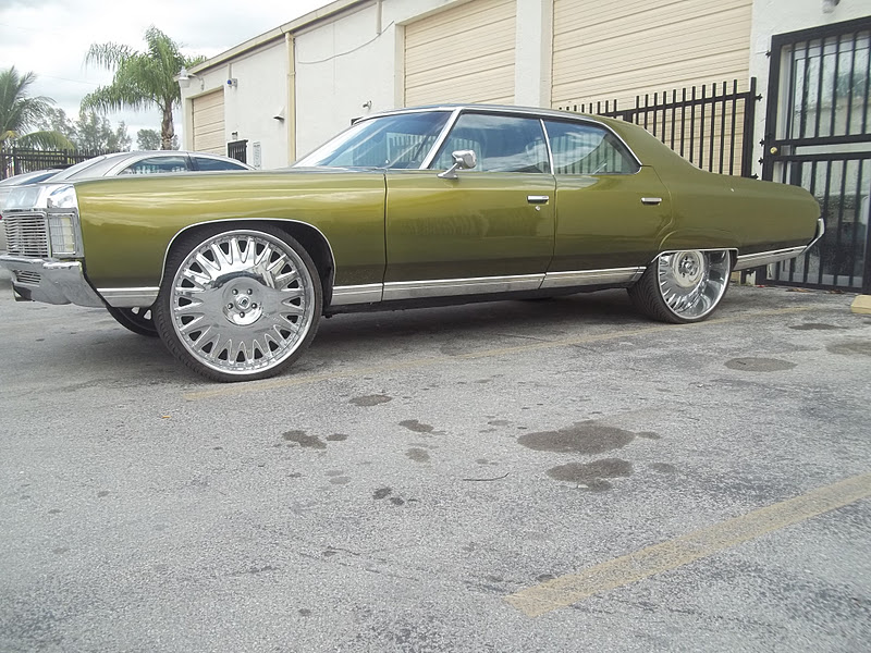 PHOTOGRAPHY BY MIAMIEARL: 71' 4 Door Donk on 26" Asantis
