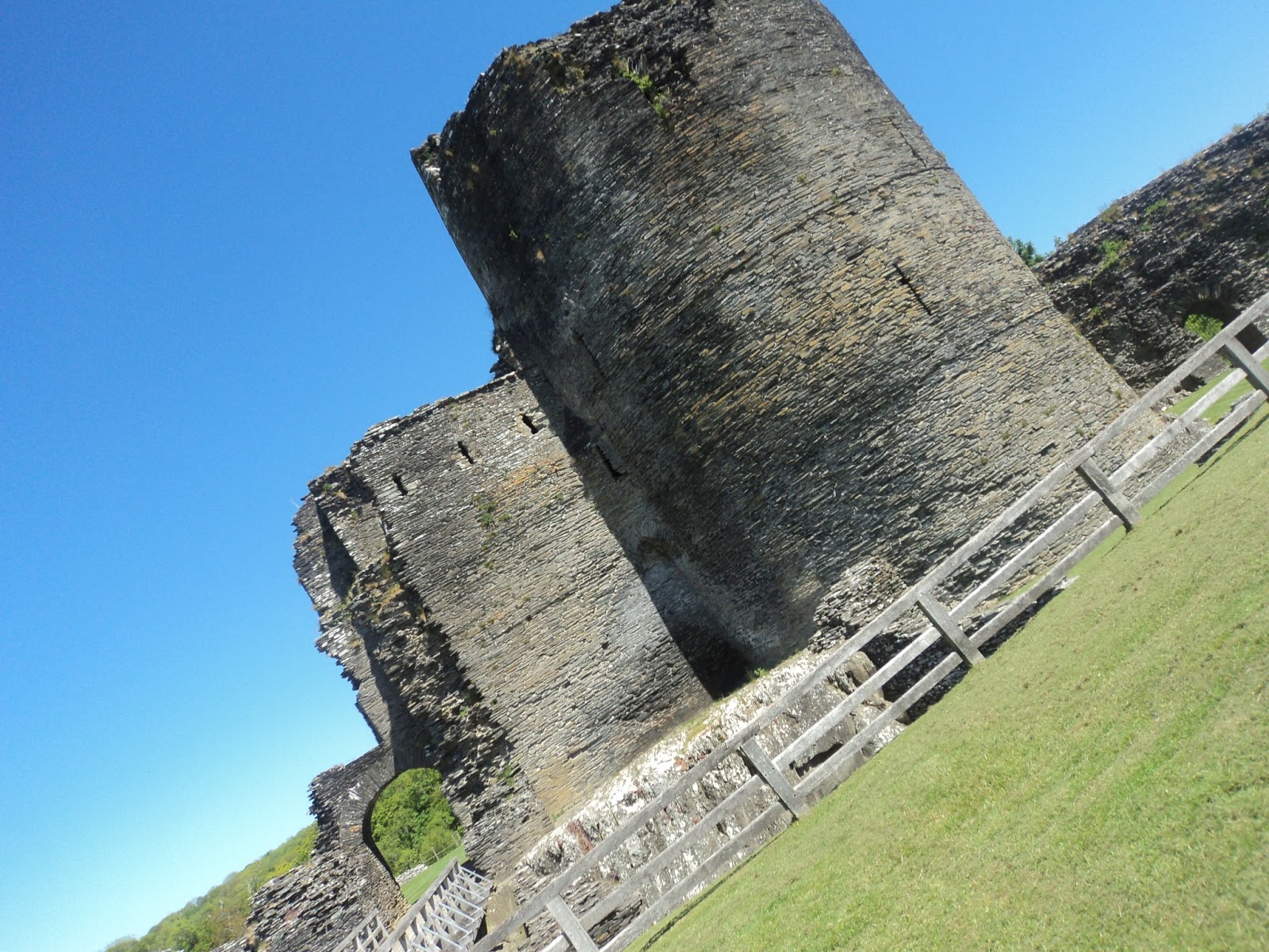 Where Roots And Wings Entwine: Conquering Cilgerran Castle.