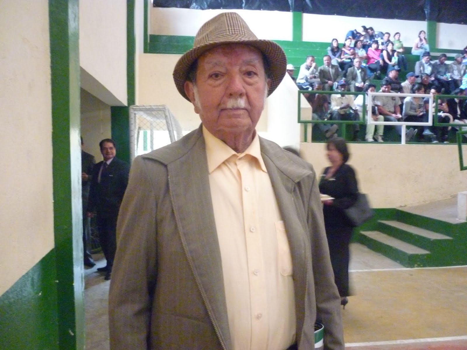 LA VENTANA QUE DA AL NORTE: Alfonso Ramírez: 86 años de historia