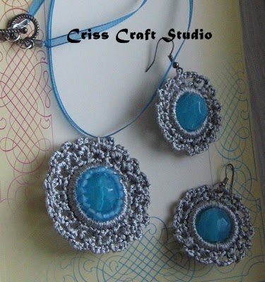 Criss Craft Studio: 478- Set crosetat matase gri