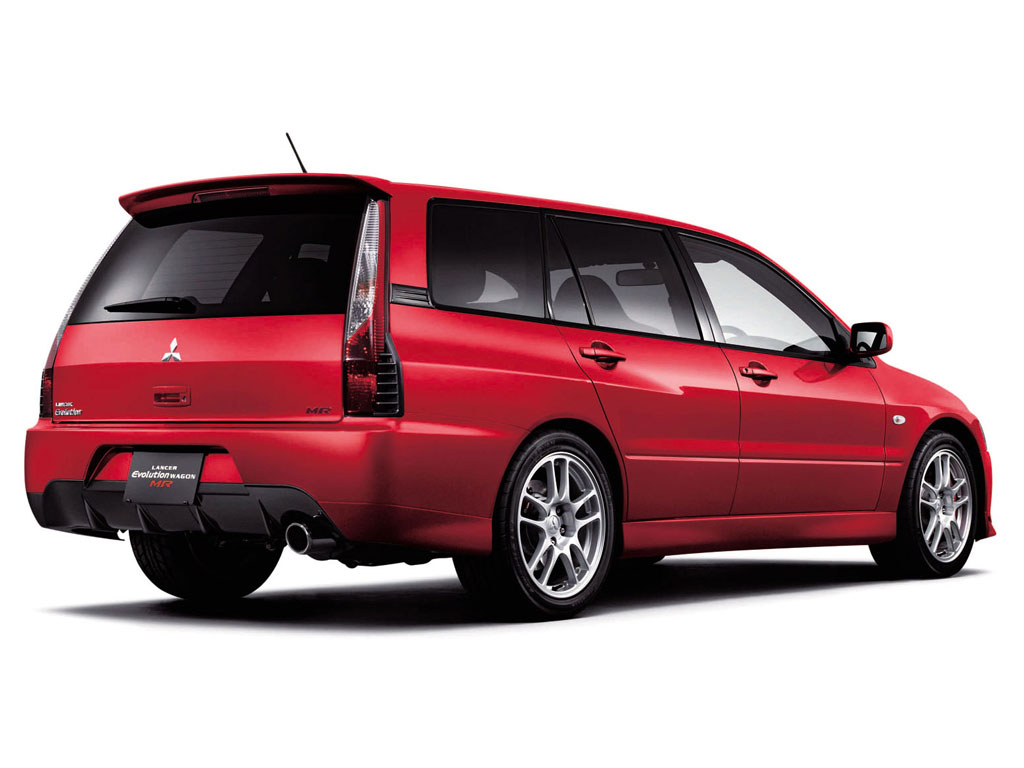 Mitsubishi Lancer Evo IX Wagon; Her eve lazım - Sekiz Silindir