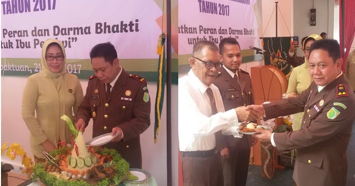 Kajari Aceh Selatan, serahkan Tumpeng saat Syukuran Hari Bhakti ...