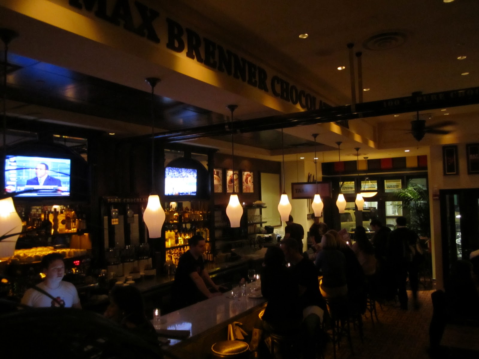happy hour honeys: Boston Restaurant: Max Brenner