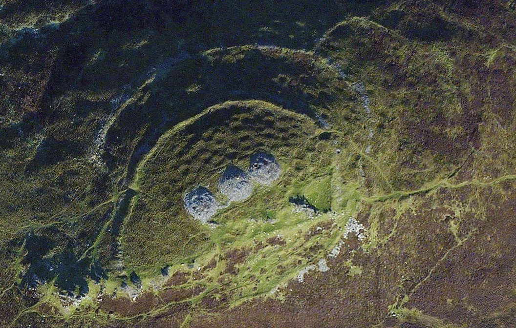 Stonehenge and the Ice Age: Foel Drygarn fortified settlement