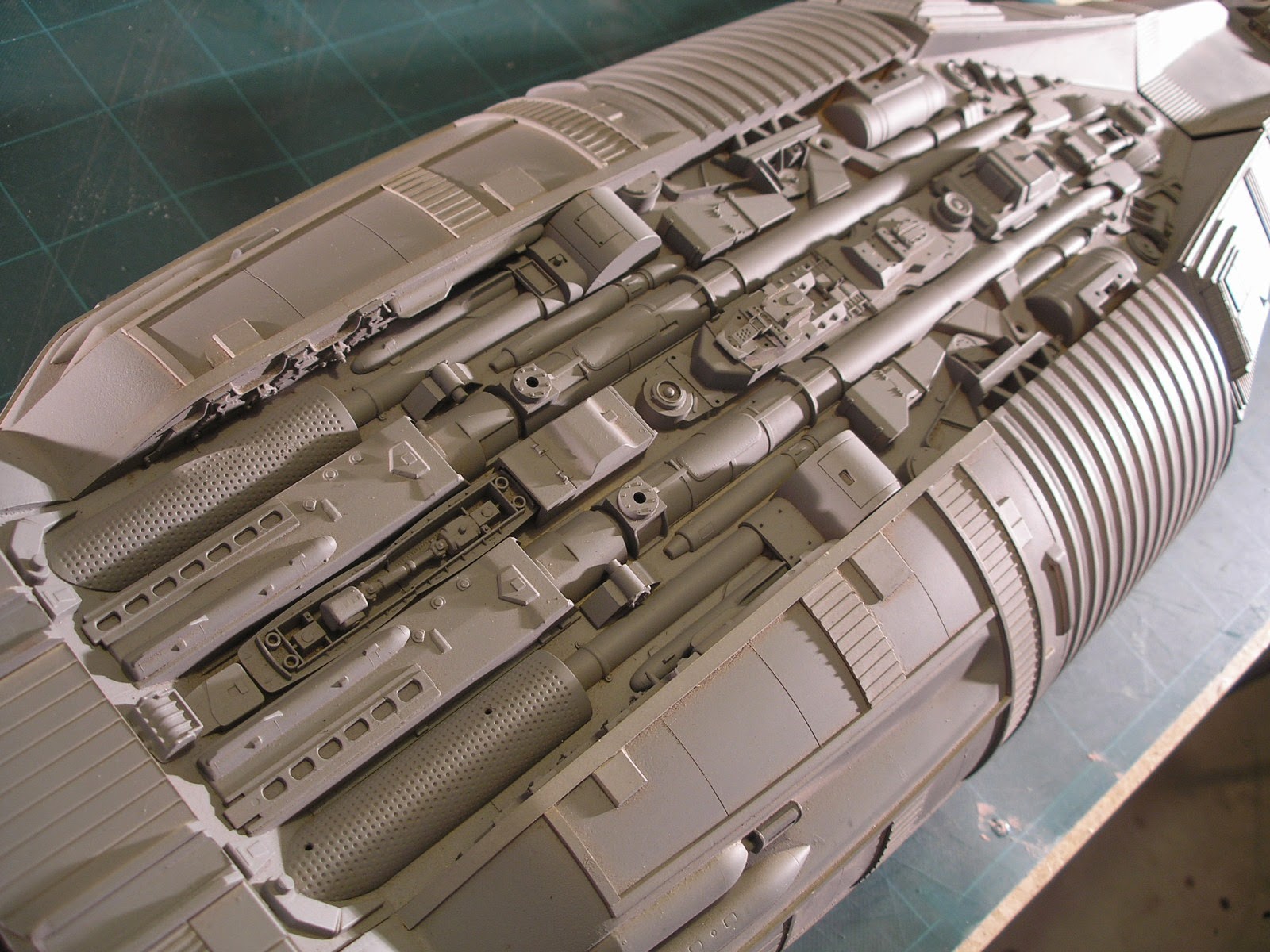 RC Sci Fi: Unfinished Old Spaceship model Part 2