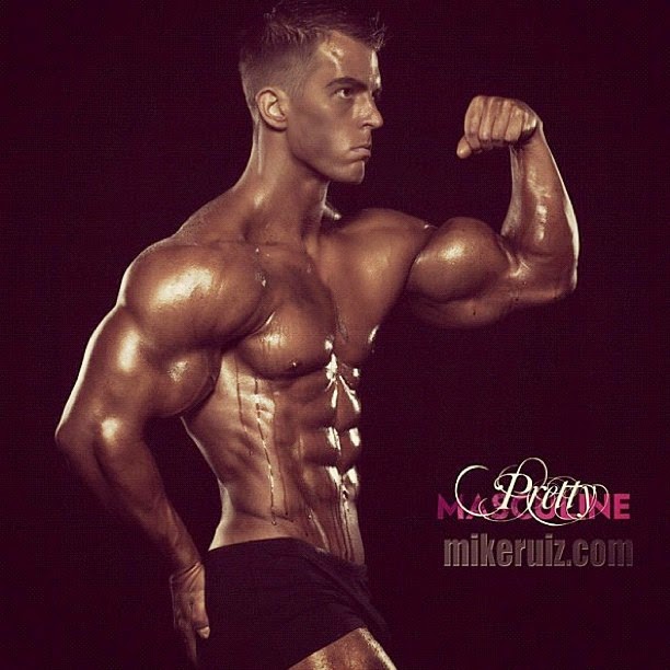 Daily Bodybuilding Motivation: The Incredible Abs and Back of Perry ...