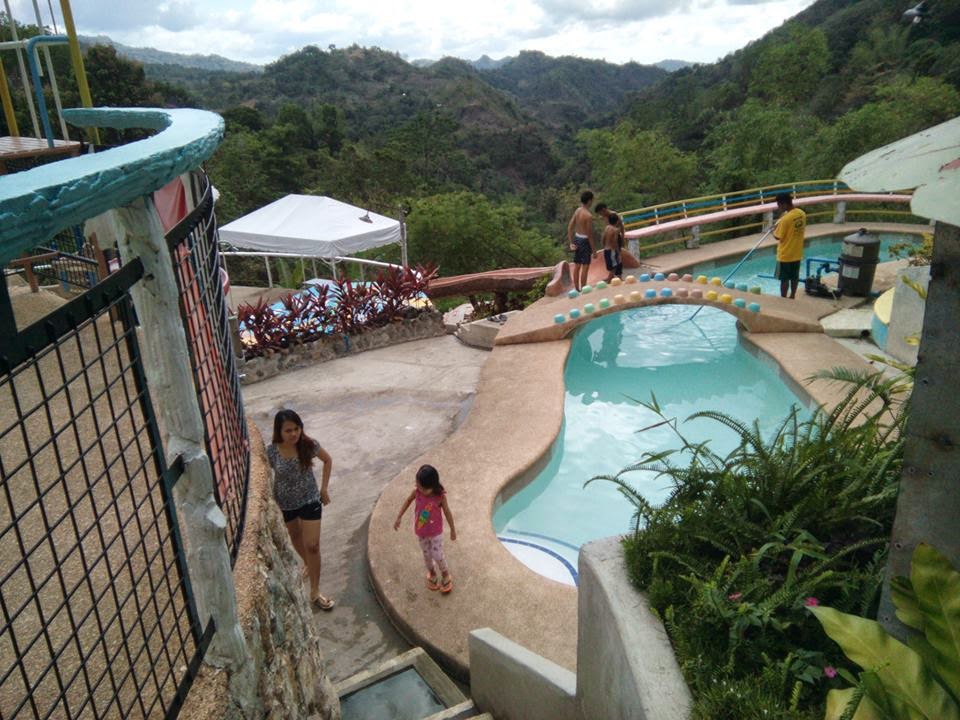 Last Splash for Summer 2015: Busay Holiday Pools