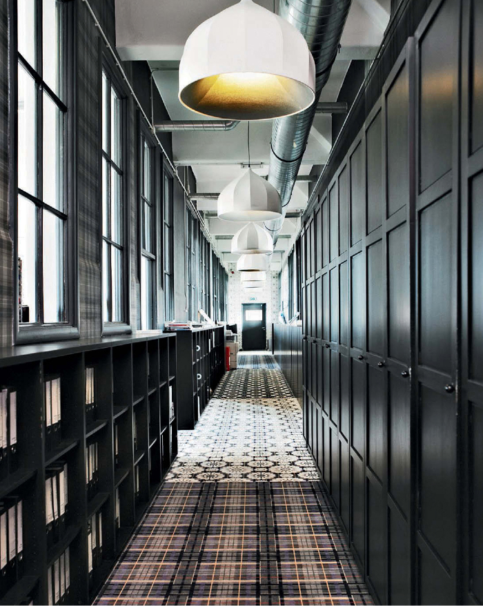 DZINE: In Marcel's Place - Marcel Wander's Design Studio