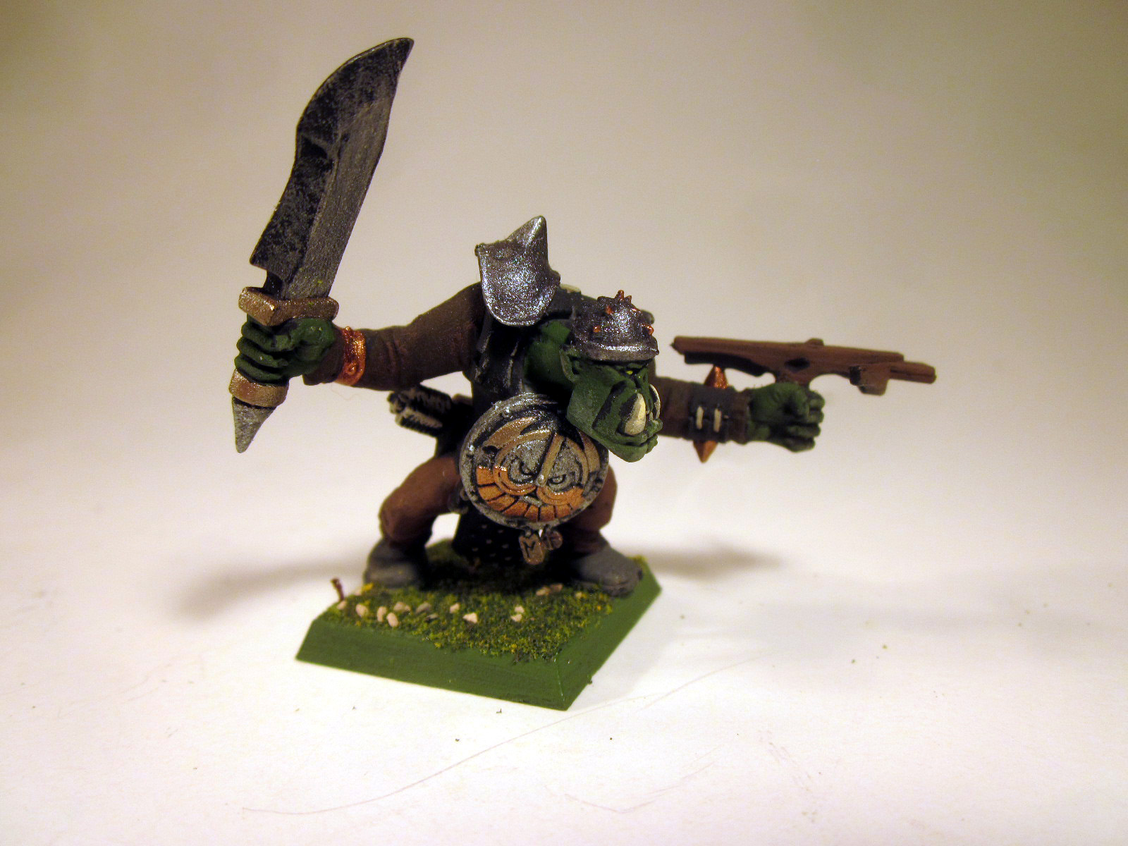 Battleground Hobbies: Ruglud's Armoured Orcs Dogs of War Unit Completed!