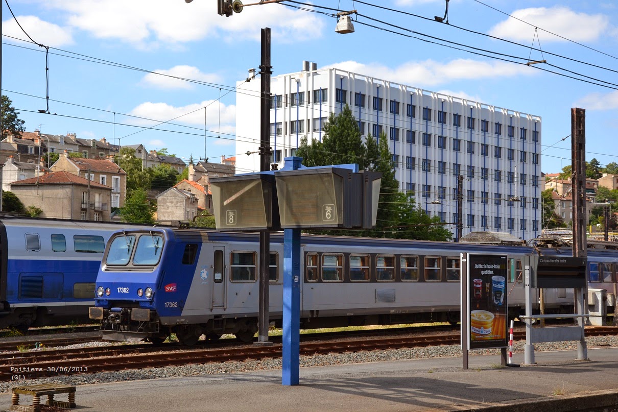 LA PASSION DU TRAIN: A Poitiers en Juin 2013