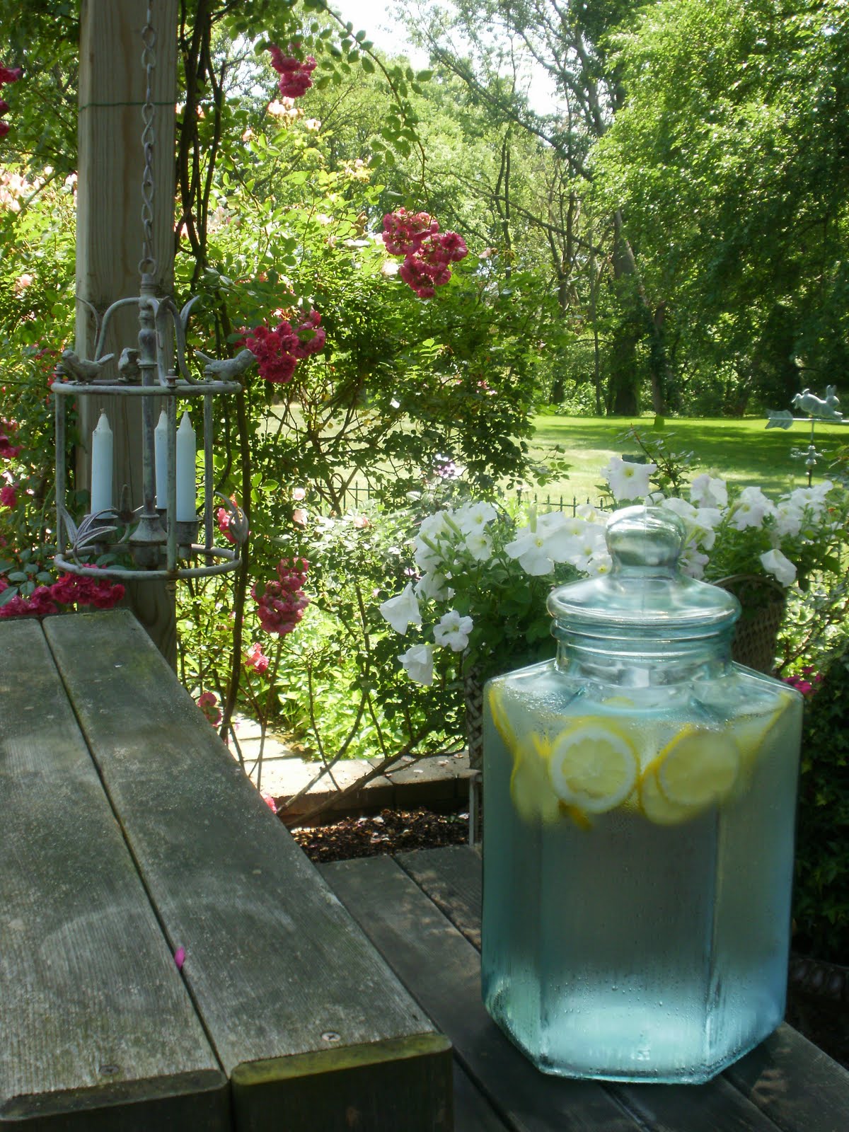 Cottage Style by Cathy: MAD HATTER'S ICED TEA AND DESSERT PARTY