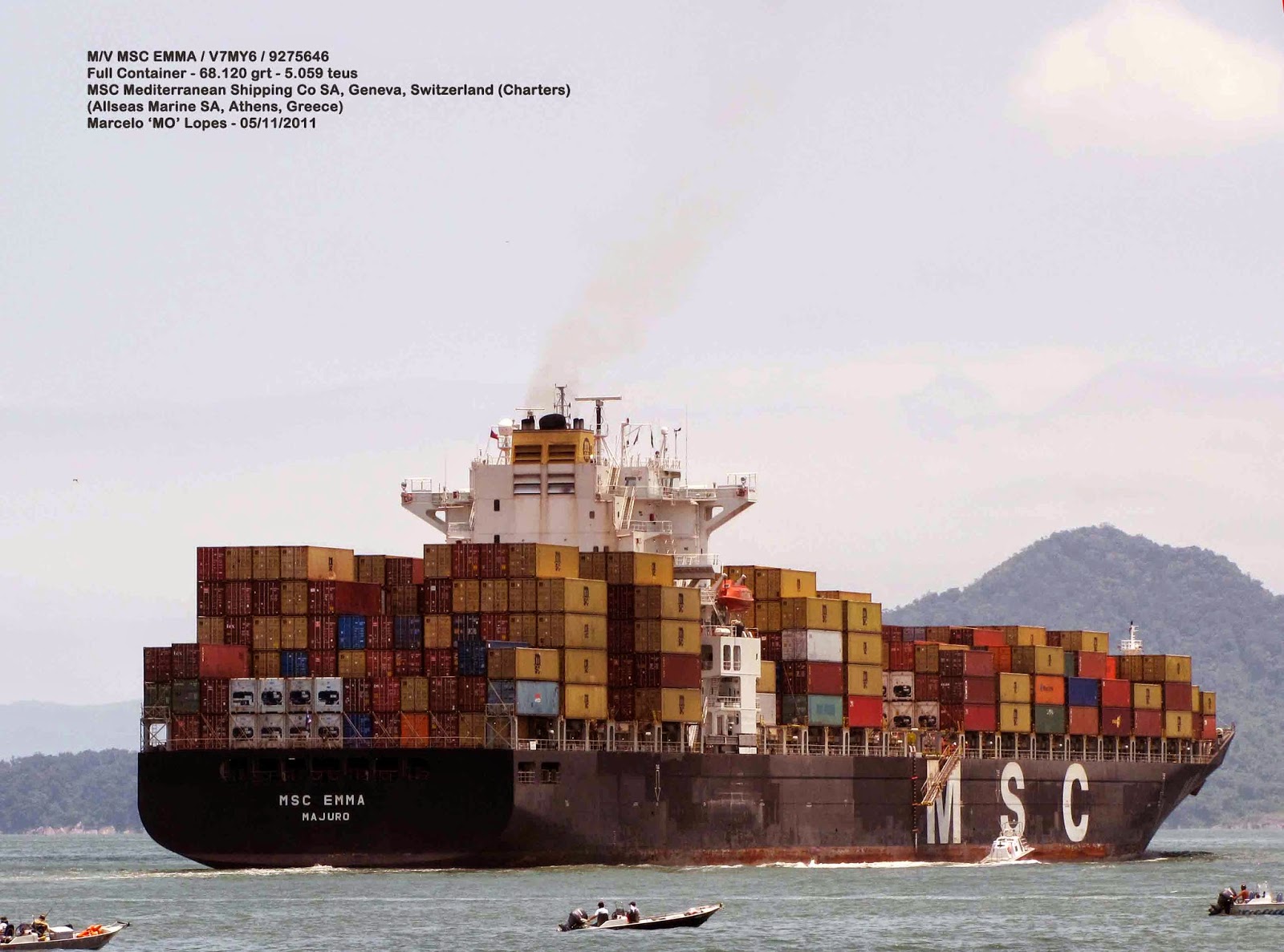 Santos Shiplovers: M/V MSC Emma / V7MY6 - 5.095 teus