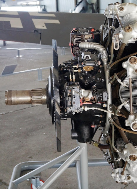 Plastic Models on the Internet: Engine Walkaround vol.18: BMW 801