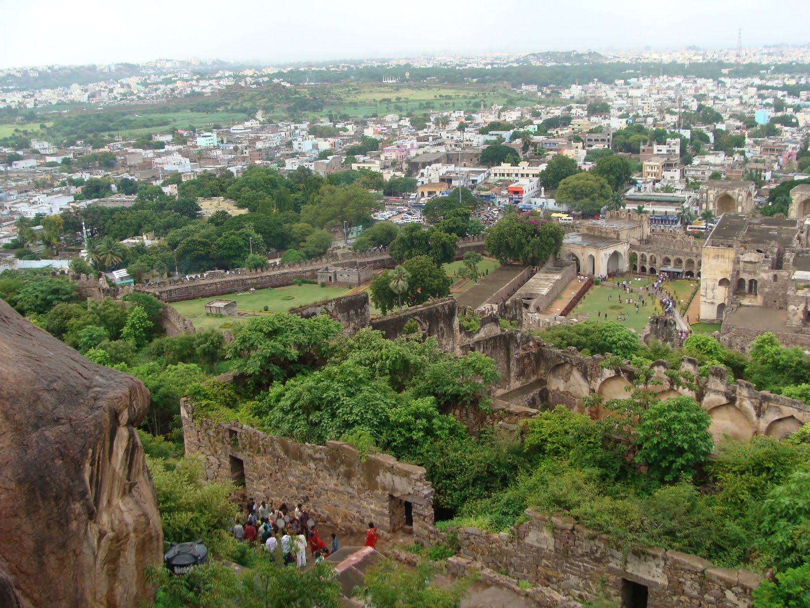INDIA BACKPACKER: Golkonda Fortress