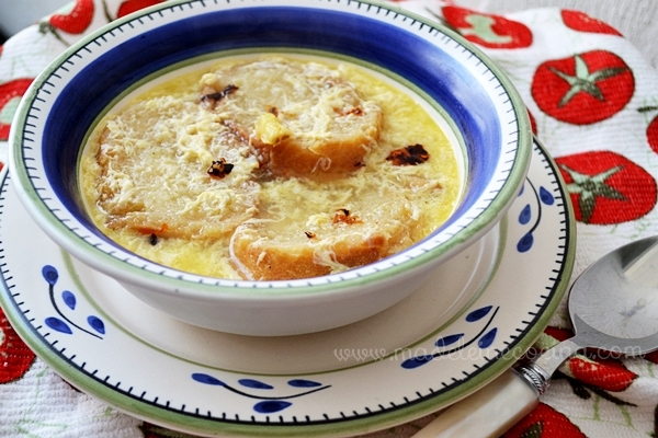 Enamora de las letras : Enero mes de las sopas. Sopa de pan