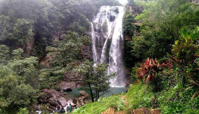 MENIKMATI KEINDAHAN AIR TERJUN CUNCA RAMI DI PULAU FLORES - Wisata ...