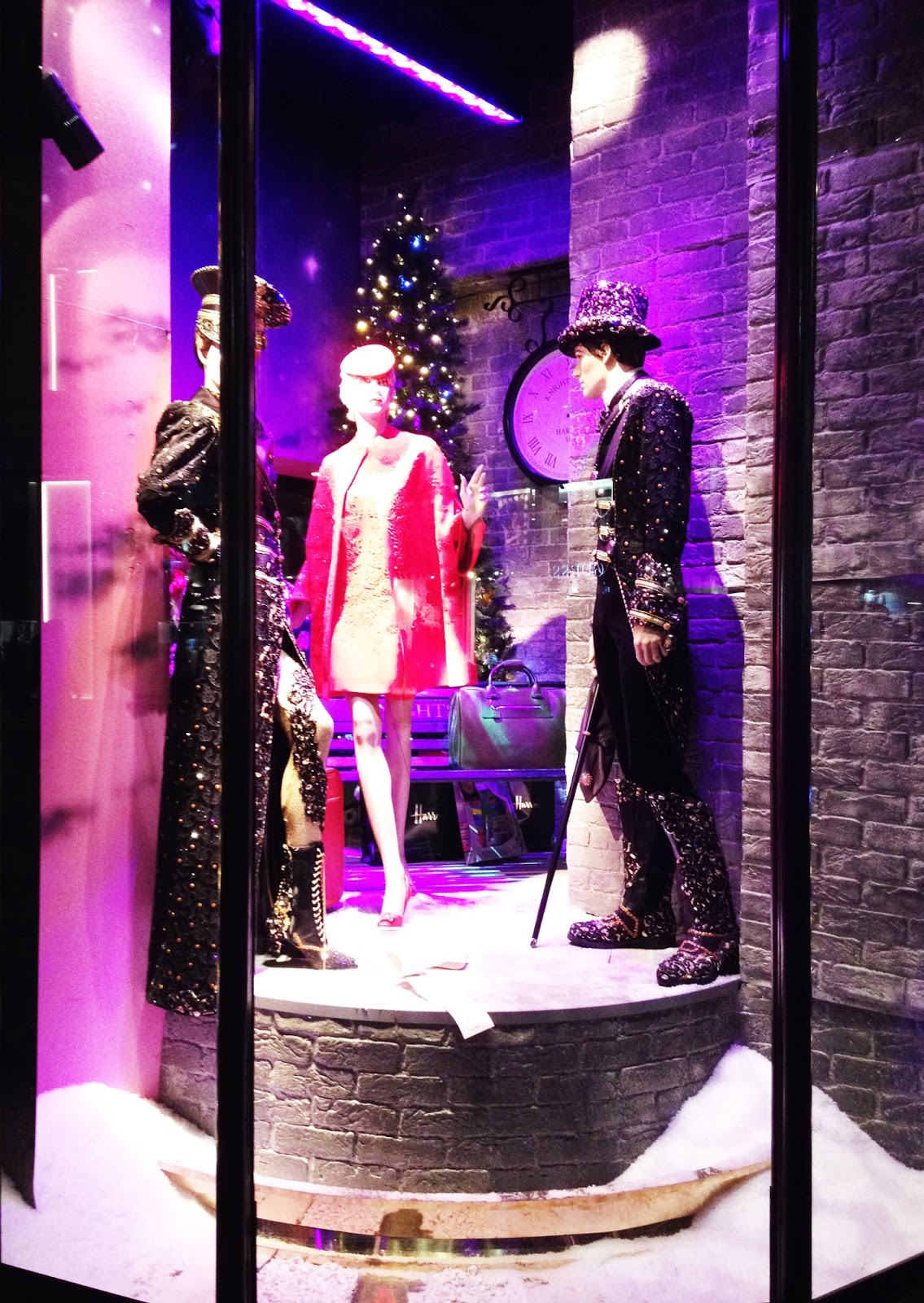 what katie makes.: harrods christmas window displays.