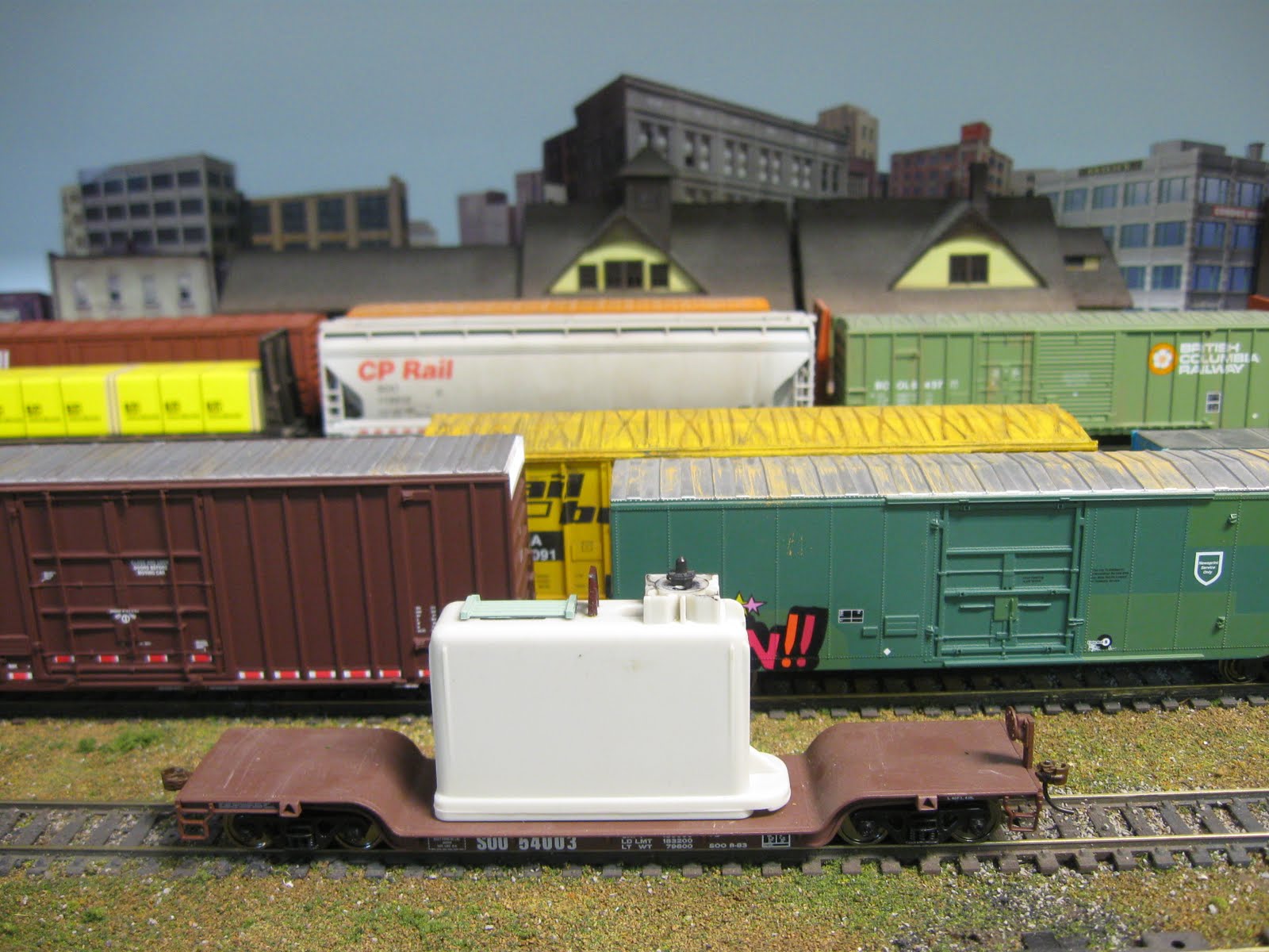CP Rail Manitoba & Minnesota Subdivision: Unusual Non-Model Railroad ...