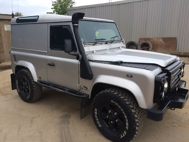 Landrover Defender: Land Rover Defender TD5 XTECH Fully Loaded