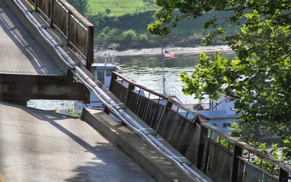 Mark D. McCoy Photography: Ledbetter Bridge Progression of Collapse
