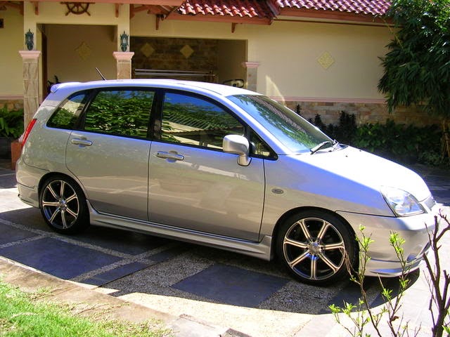Modifikasi Mobil Suzuki Aerio Terbaru