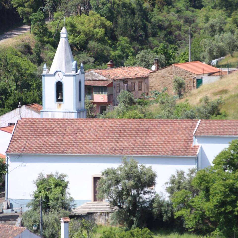 O AÇOR: Porque É Fim de Semana: Alvares