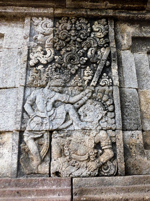 Relief di candi Penataran Blitar - kisah SEJARAH klasik