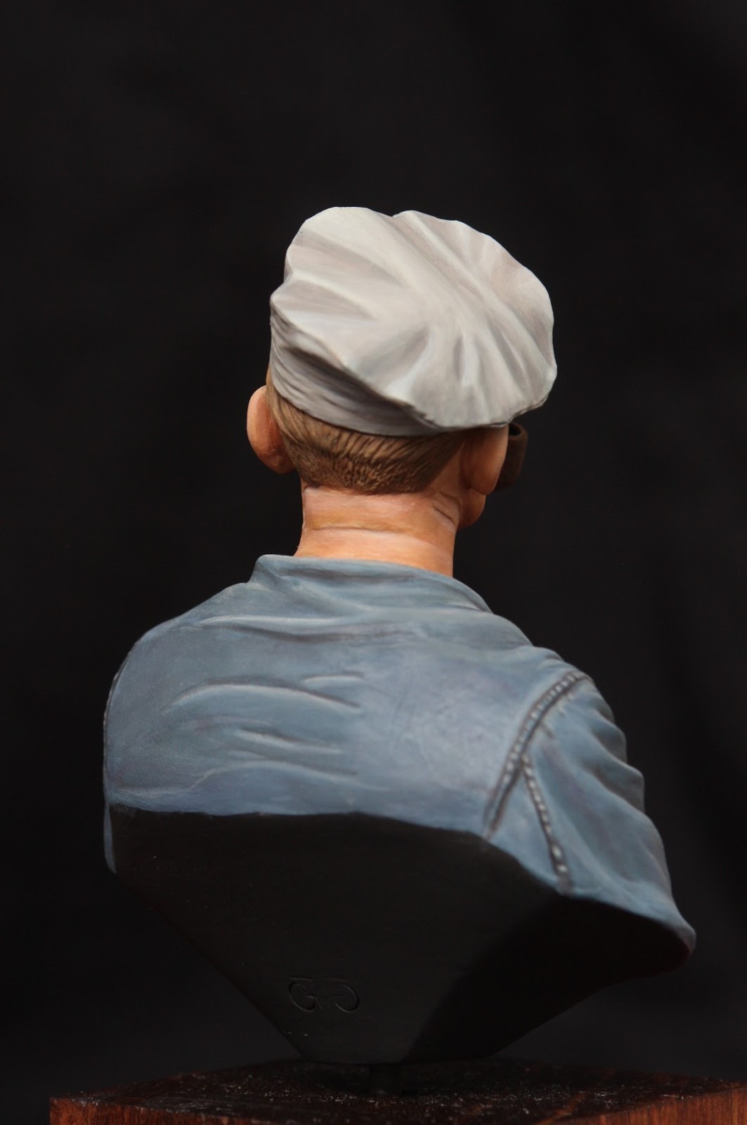 PAINTED FIGURES BY MIKE CRAMER: British Sailor "A Leading Stoker" 1940