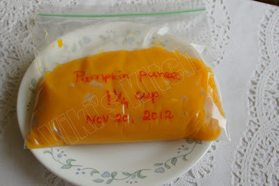 Viki 's Kitchen: Pumpkin cupcake (Vegetarian)