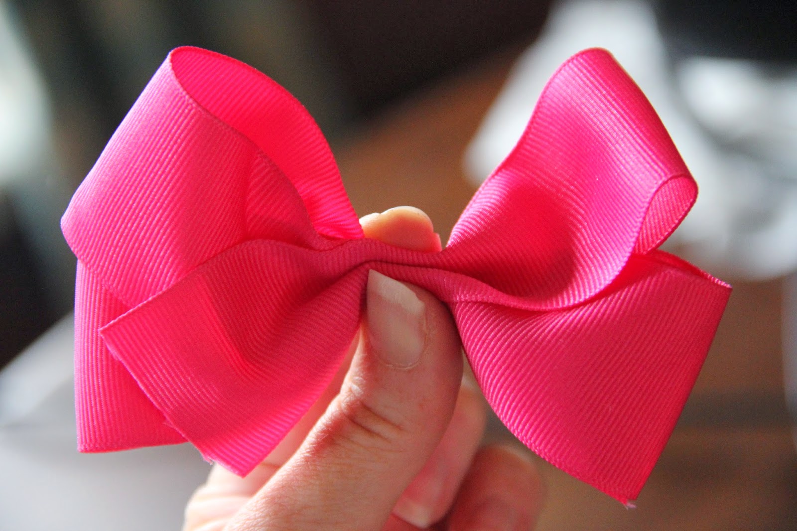 A Little Bolt of Life: DIY Boutique Bows