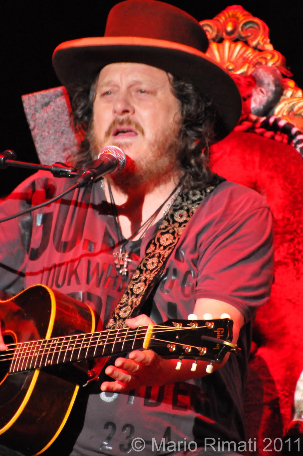 IT'S ONLY ROCK'N'ROLL (BUT I CERTAINLY LIKE IT!): Zucchero entertains ...