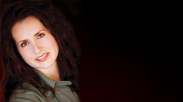 En el librero: Reseña: Reina de Fuego, de Sophie Jordan